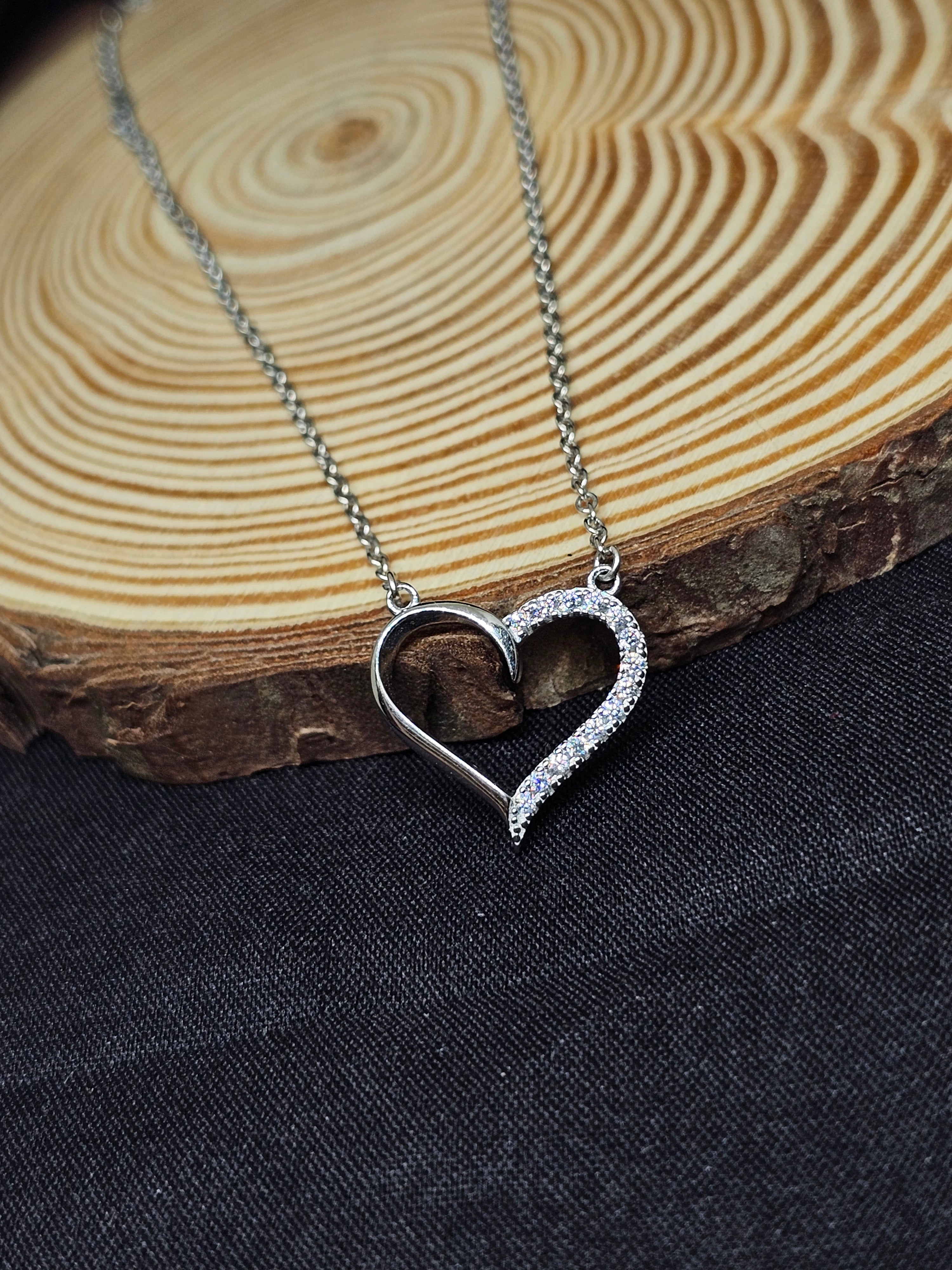 Heart Shape Chain Pendant – Ginni SIlver